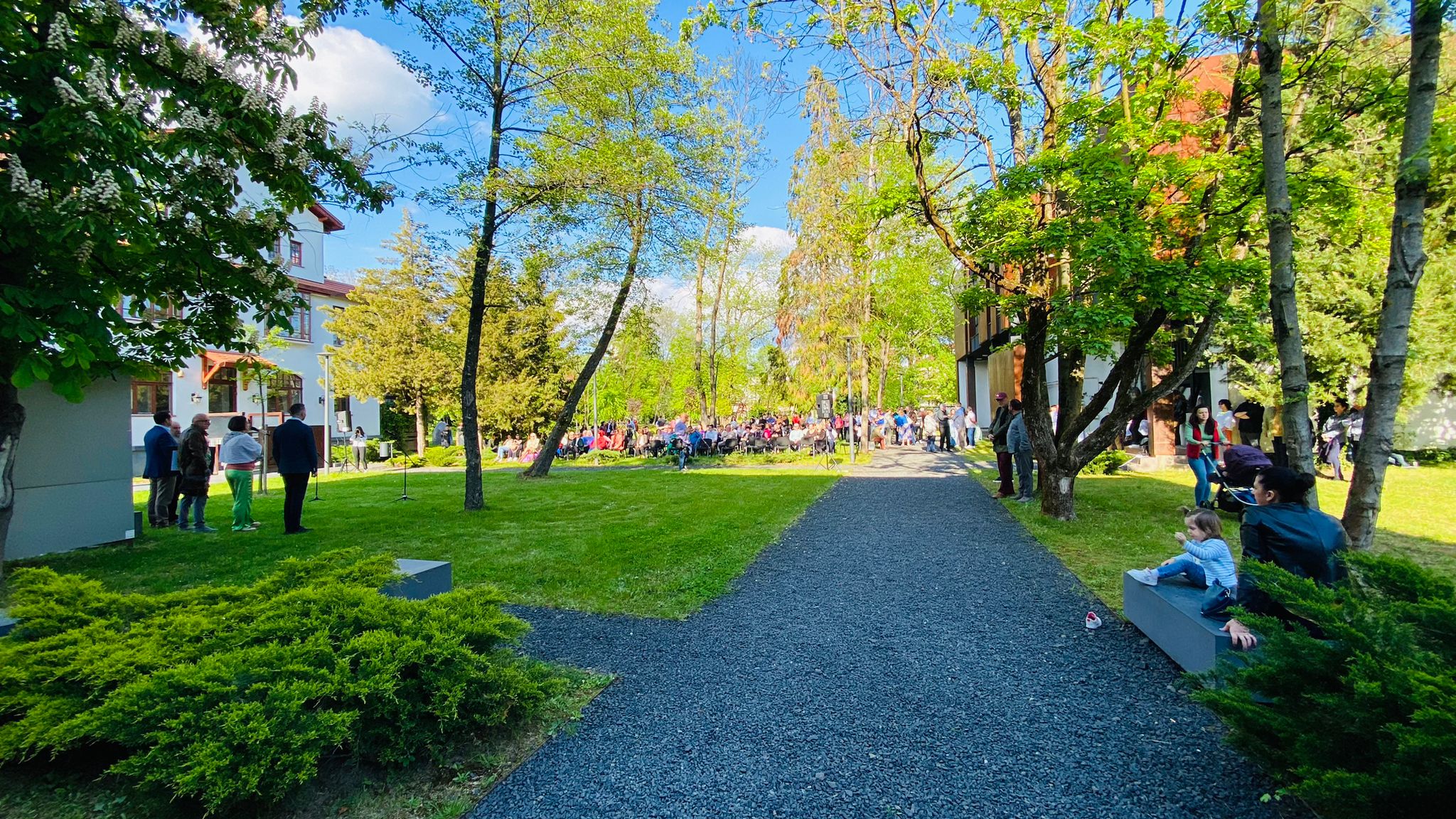 Laura Teodora Ghinea: Colhozul cultural și „politicile culturale ...