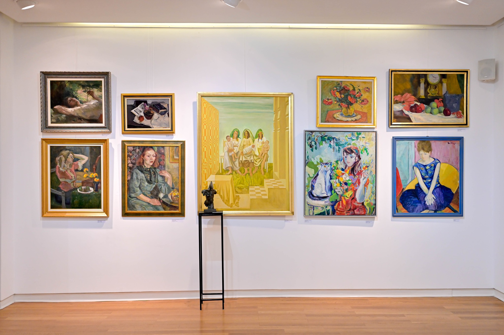 Vernisajul expoziţiei „Femeia – de la model la artista profesionistă ... Vernisajul expoziţiei „Femeia – de la model la artista profesionistă ...