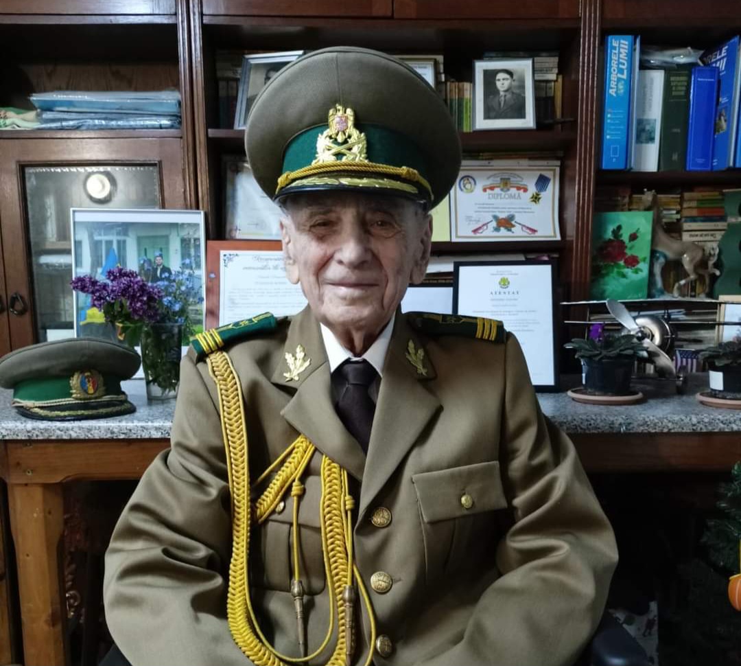 Colonelul (r) Marin STĂNESCU, cetățean de onoare al orașului Vișeu de ...