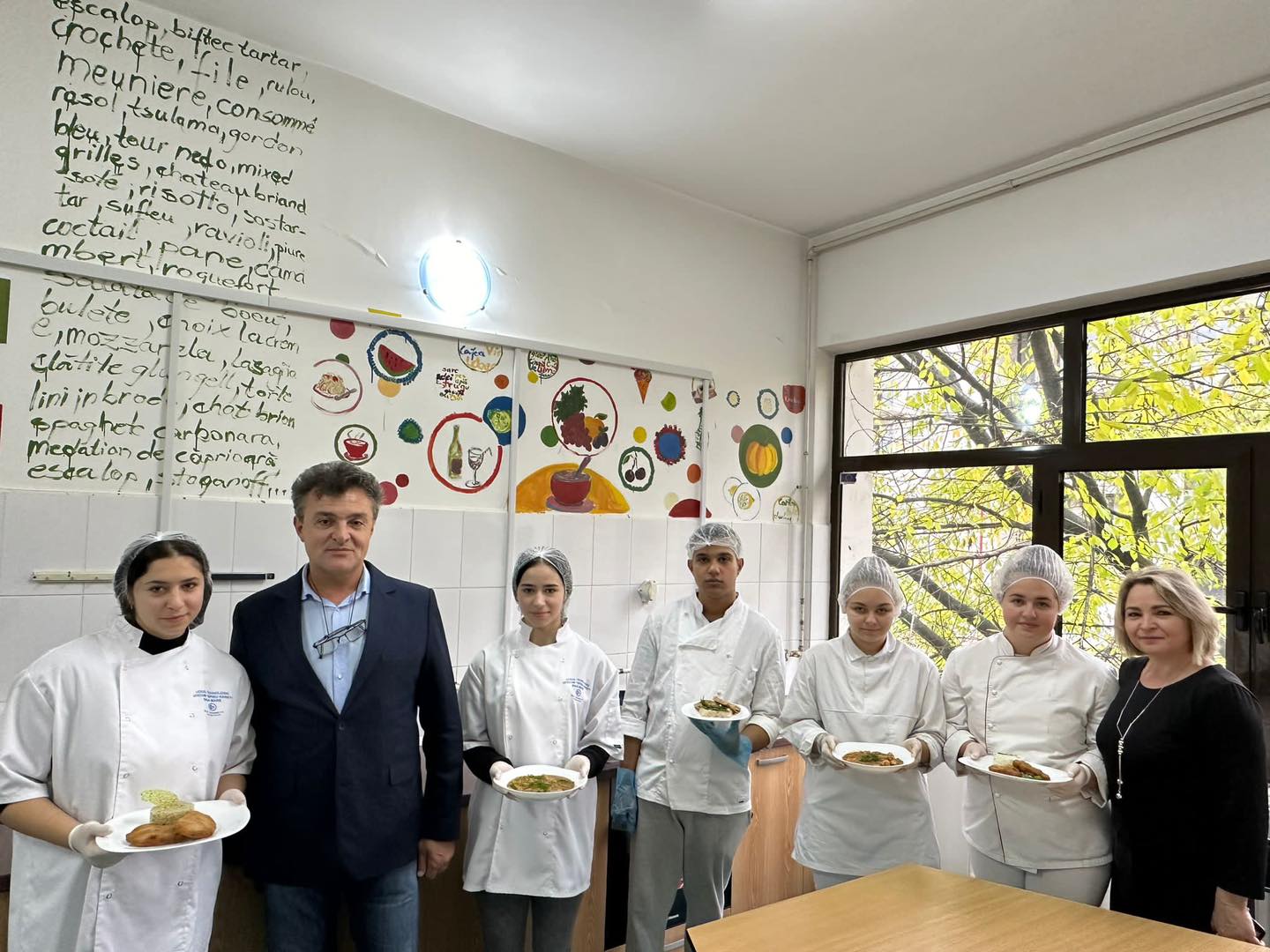 Şcolile de meserii revin în actualitate. Elevii maramureşeni se întrec ...