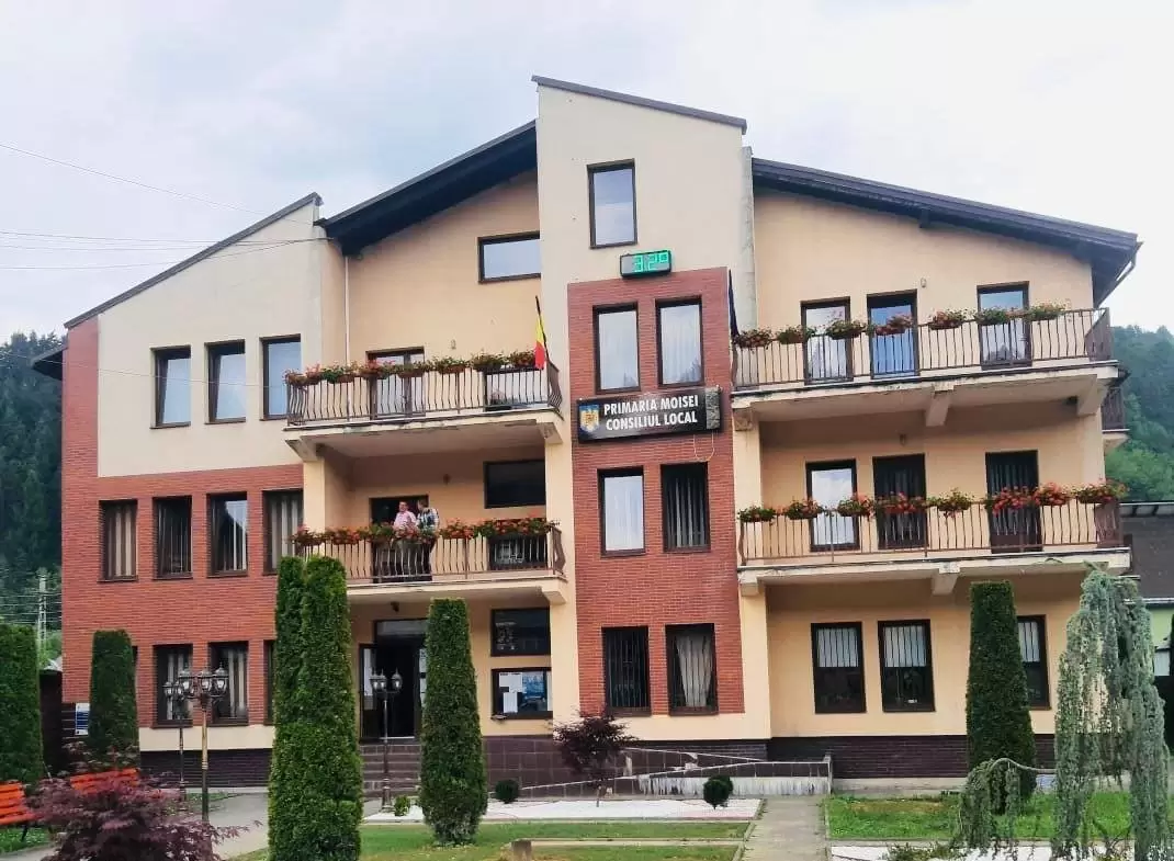 Anunţ important pentru locuitorii din Moisei privind taxele şi ...