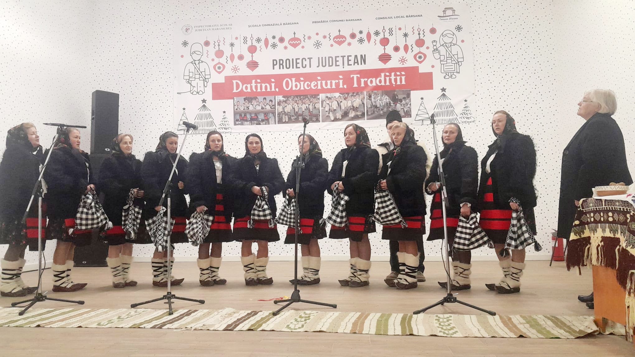 Datini, tradiţii şi obiceiuri de Crăciun în Bârsana – Maramures Online