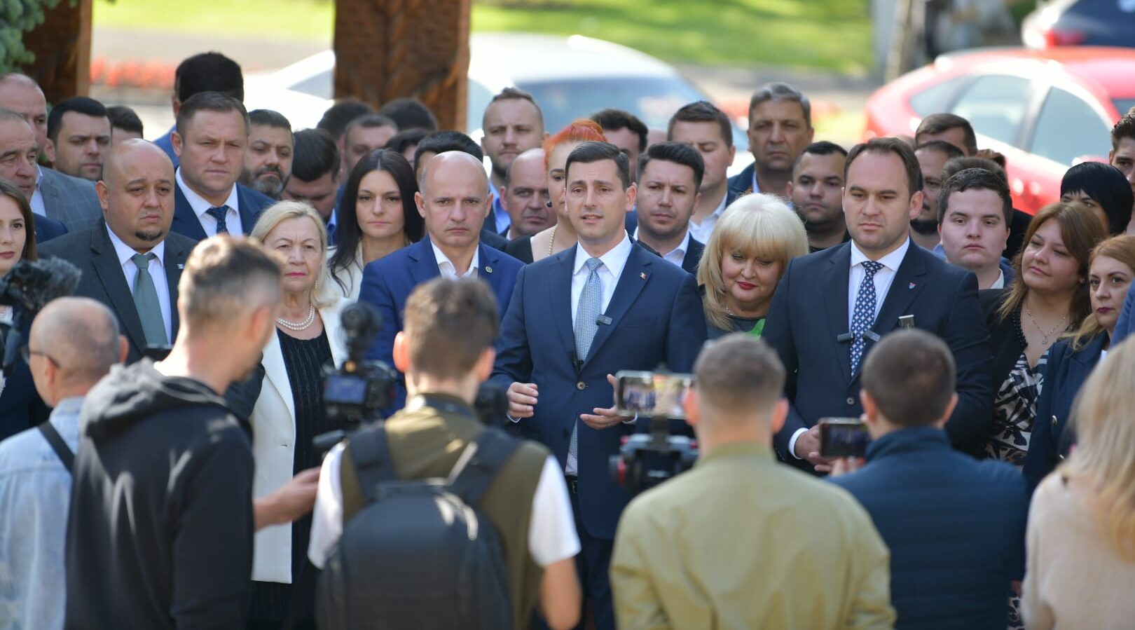 Cea mai performantă și puternică echipă administrativă și politică ...