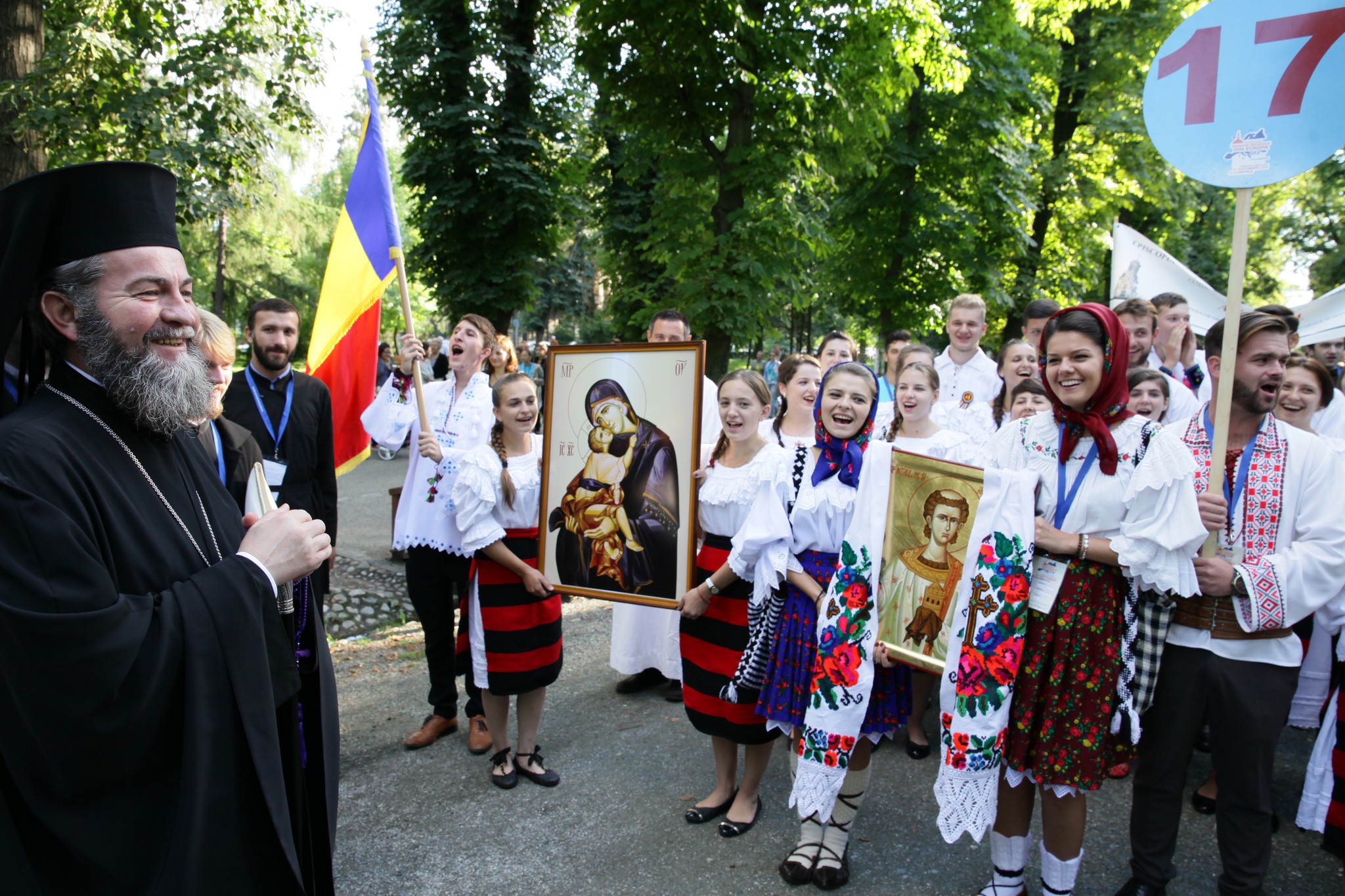 Mesajul tinerilor ordocşi pentru Episcopul Tinerilor la aniversarea a ... Mesajul tinerilor ordocşi pentru Episcopul Tinerilor la aniversarea a ...