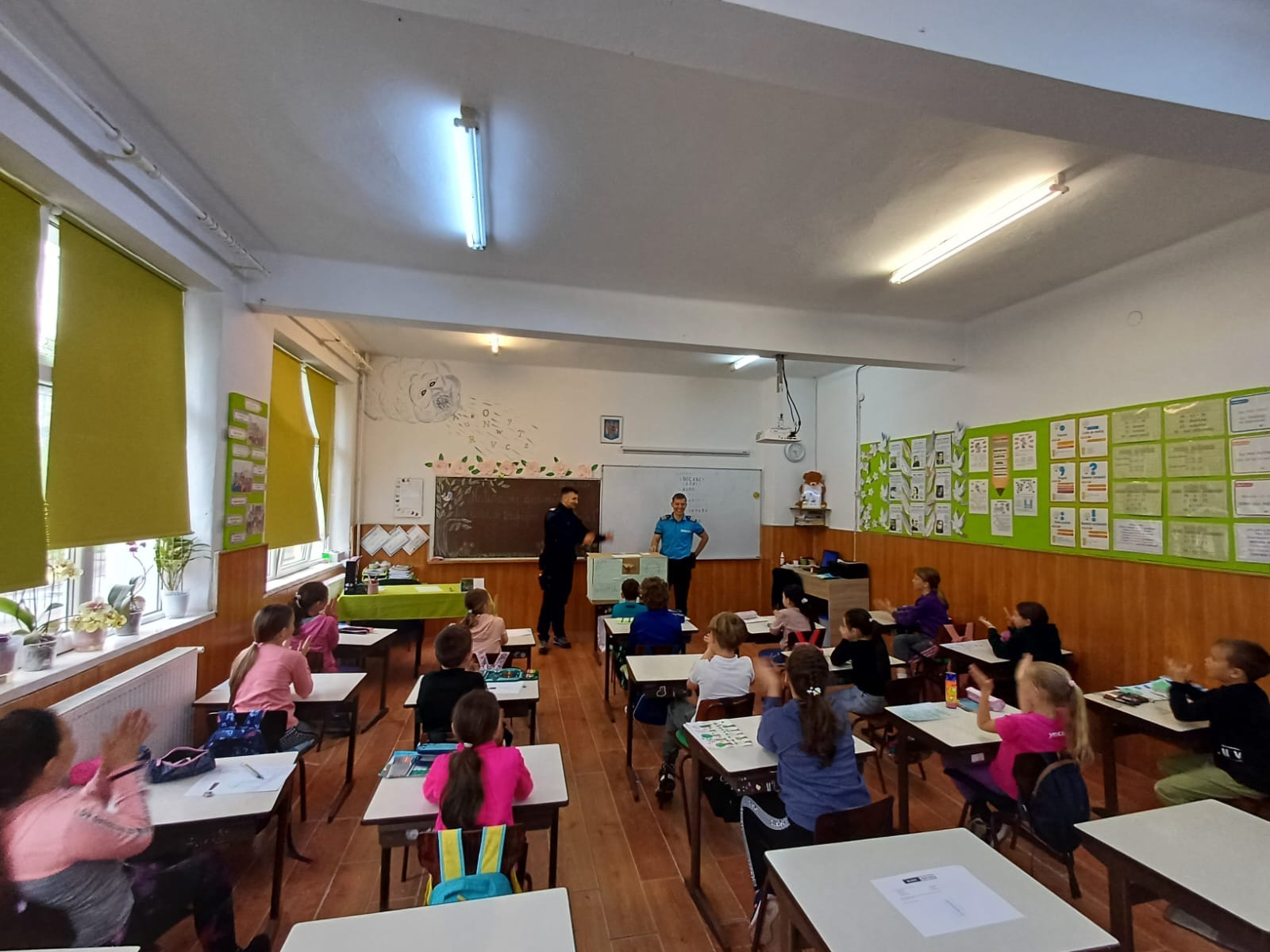 Mistere și multă veselie la Cavnic alături de jandarmii montani în ...