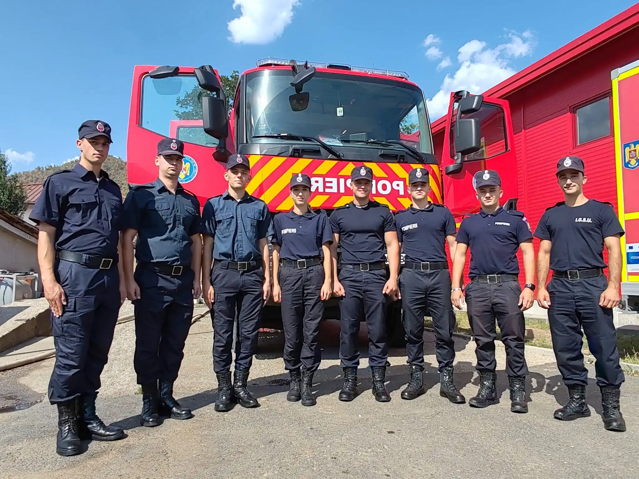 8 elevi ai Școlii de Subofițeri de Pompieri, în practică la ISU ...