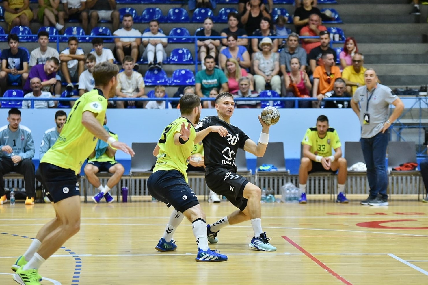 Handbal masculin: CS Minaur Baia Mare primește vizita echipei Steaua ...