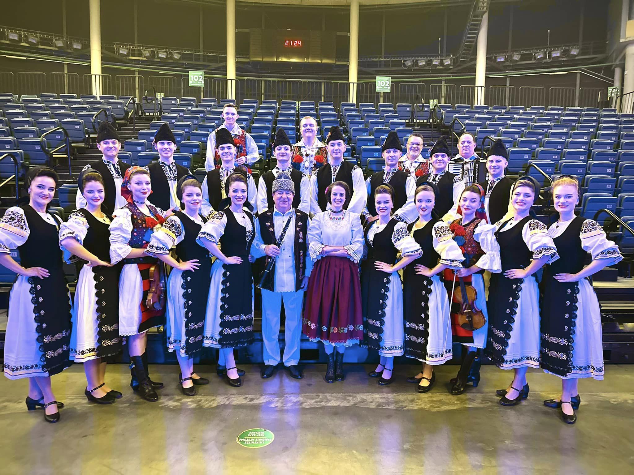 Ansamblul Folcloric Național „Transilvania” a participat la un ...