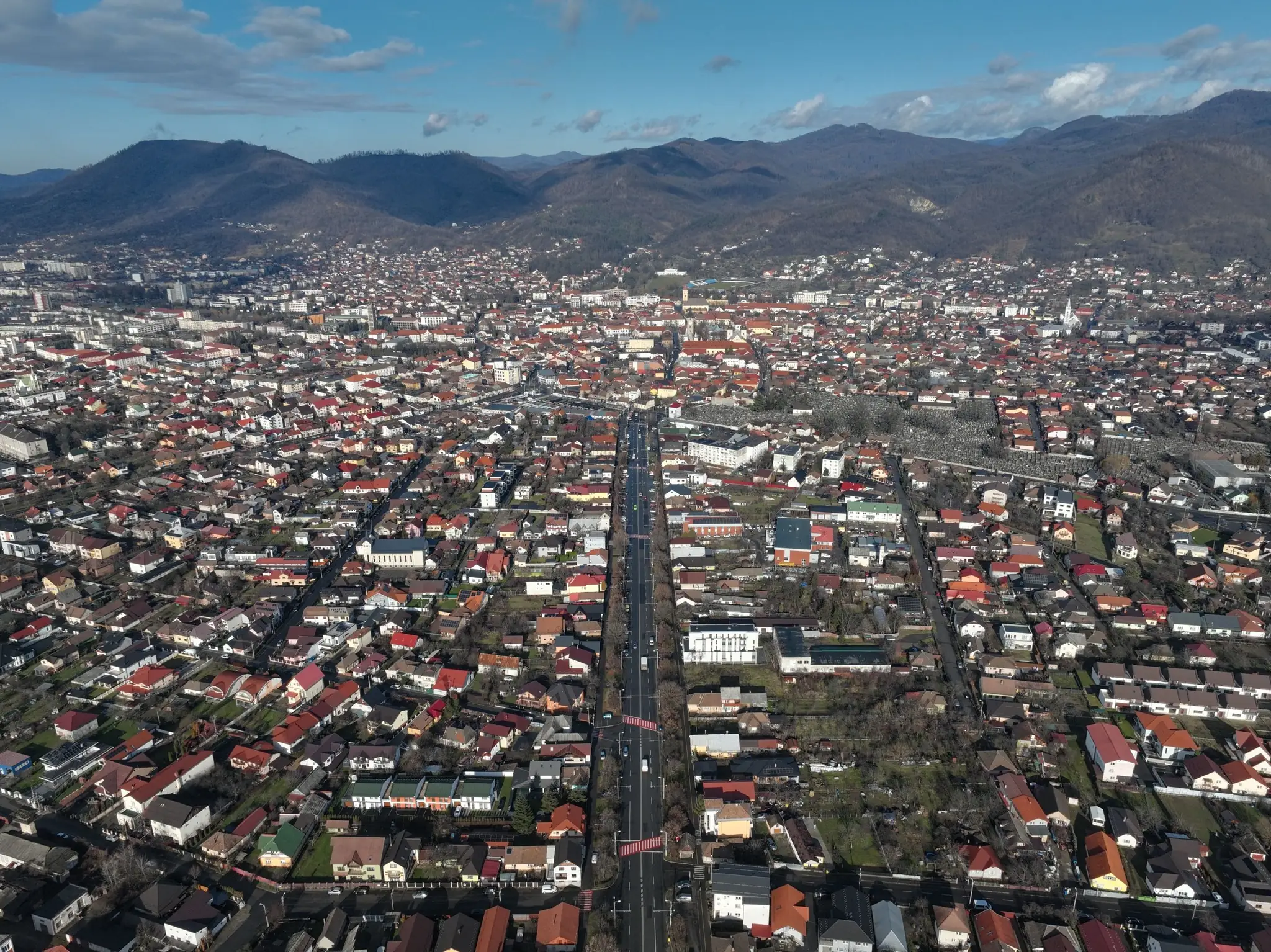 Procedură de atribuire a 268 locuri de parcare de reședință din Baia Mare – Maramures Online