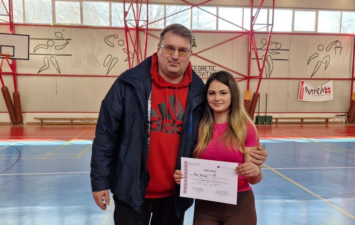 Raț Bianca Raluca, campioană județeană la badminton, calificată la ...