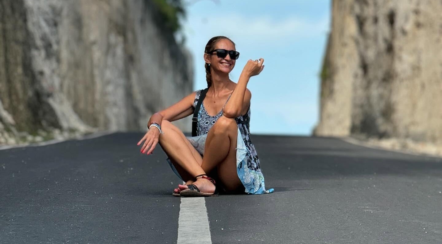 Mida-Malena își lansează jurnalele de călătorie, două povești despre curaj și regăsire, la ...