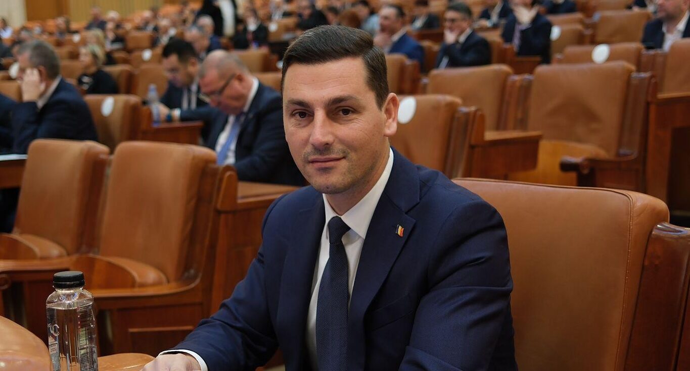 Ionel Bogdan, deputat PNL Maramureș, anunță propunerea legislativă pentru rezervarea online a ...