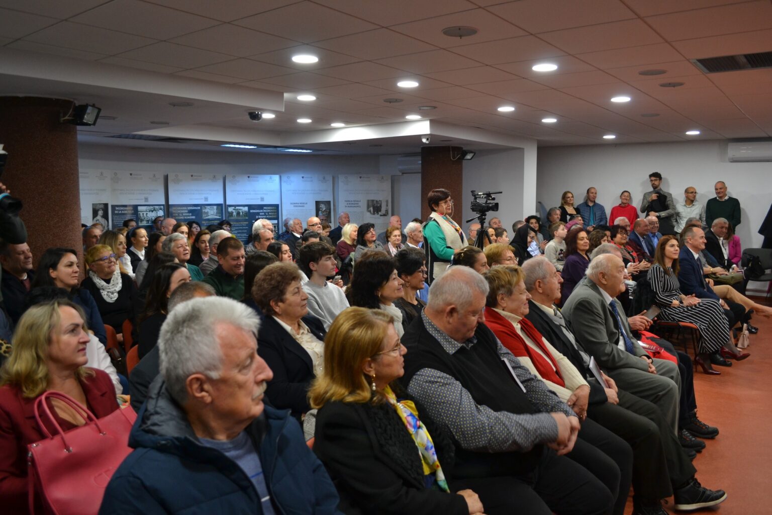 În Baia Mare s-a lansat cartea Alesandru Papiu Ilarian (1827-1877) și ...